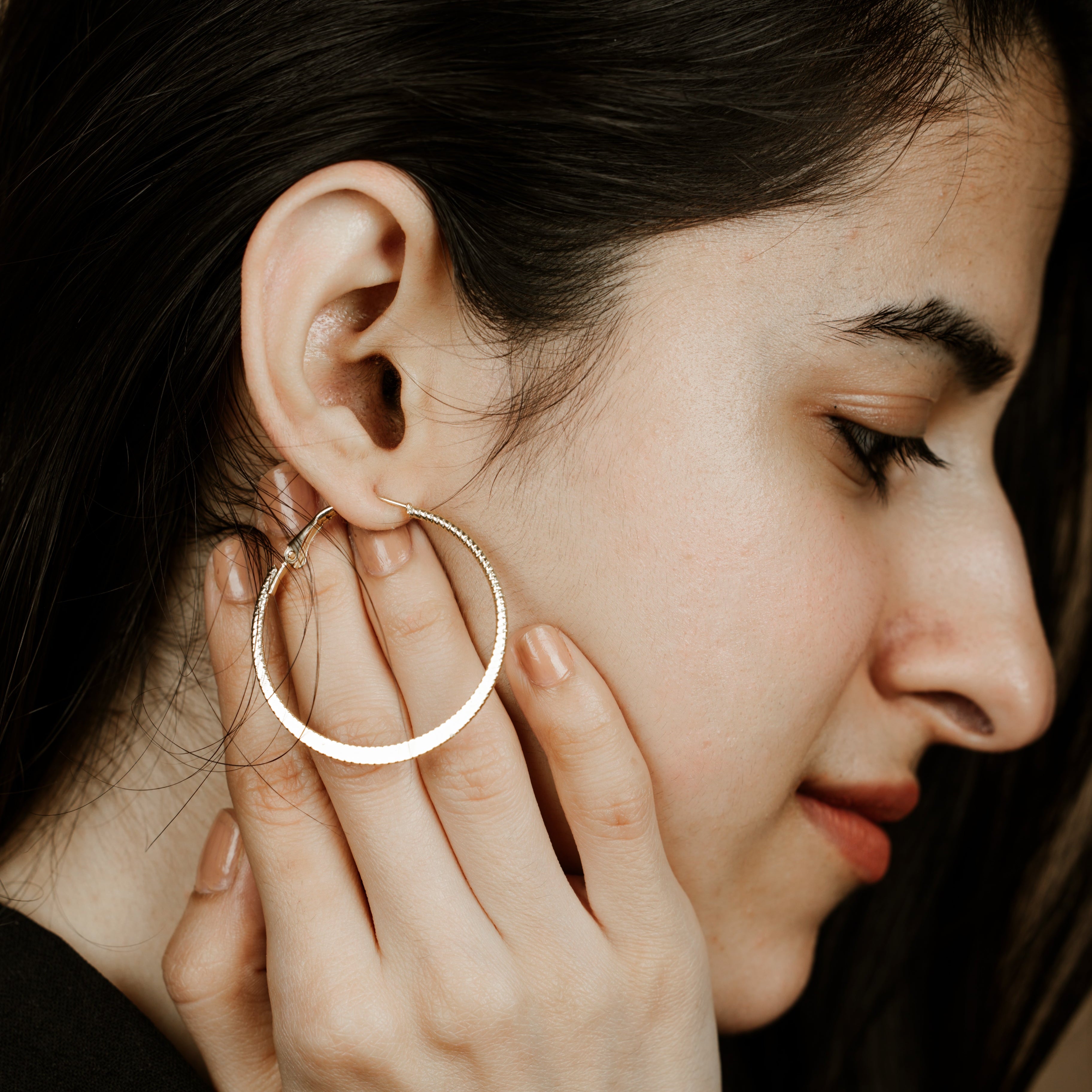 Talia Hoops – The Good Road Gifting
